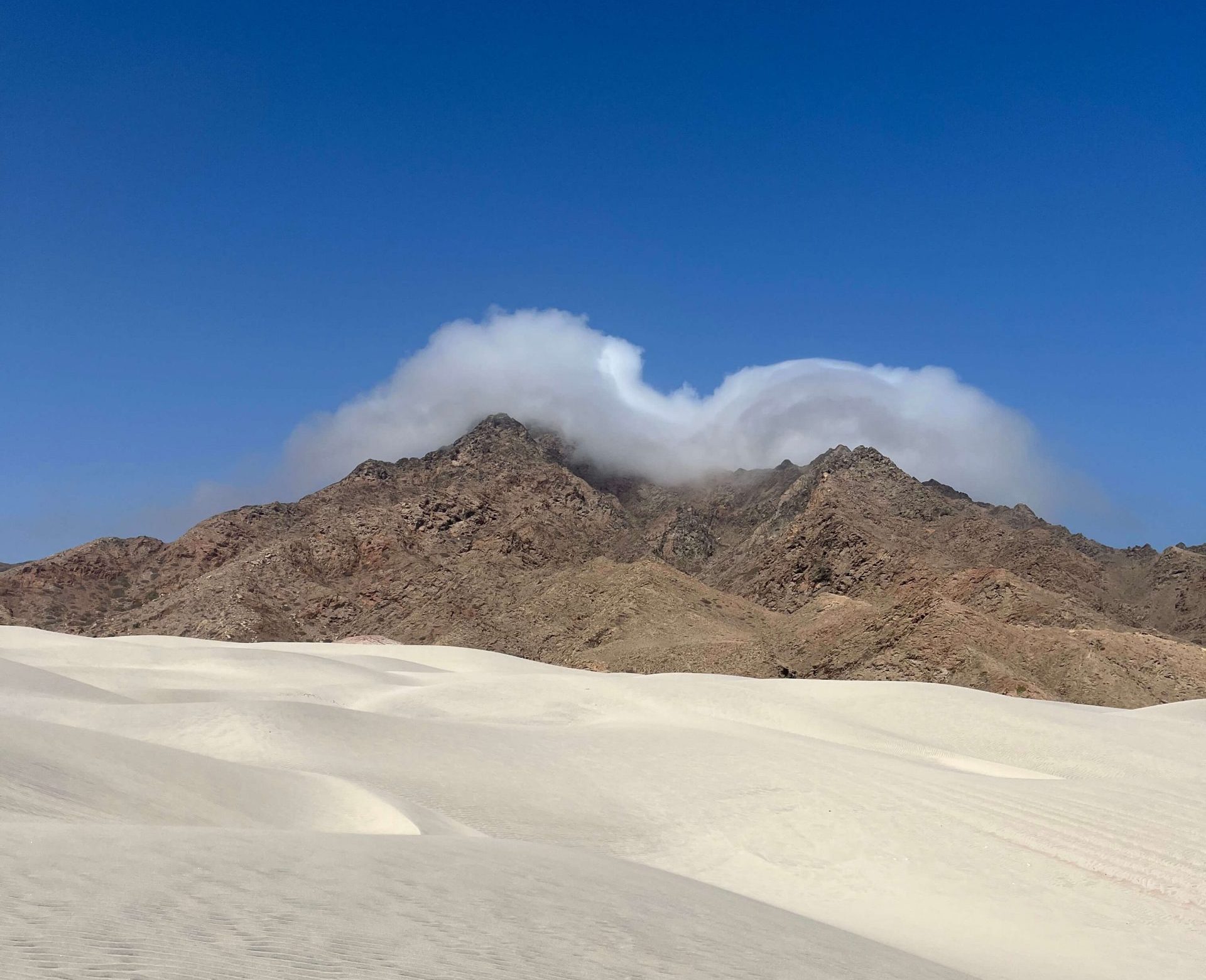 Sugar Dunes of Fushy Tour - Go Salalah Tours & Travel